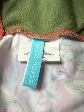 Beach Betty'S | Swim | Floral Pink Tropical Wrap Swim Top | Poshmark